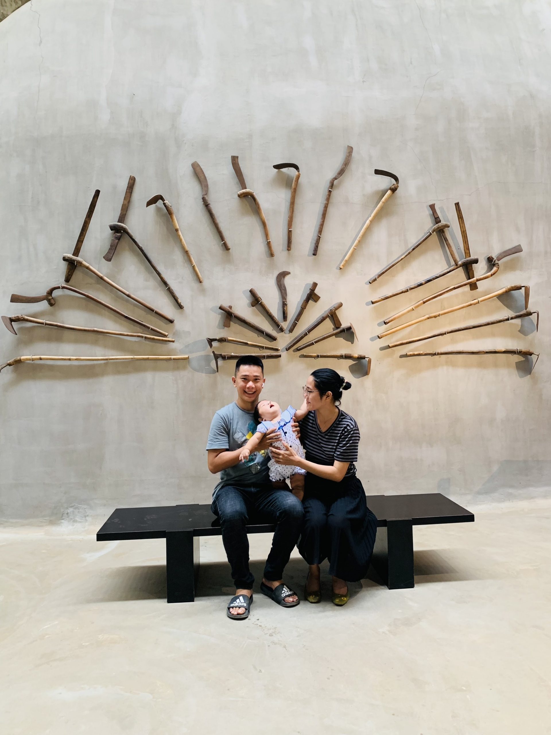 4 Benefits & 5 Problems When Living Off The Grid With Young Children